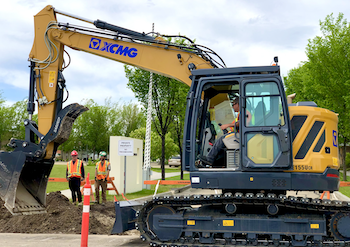 Mid- to large-size excavators - Pro Contractor Rentals