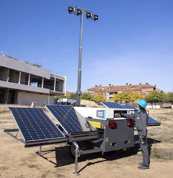 Solar-powered light tower - Pro Contractor Rentals