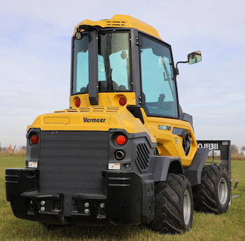 Compact articulated loader - Pro Contractor Rentals